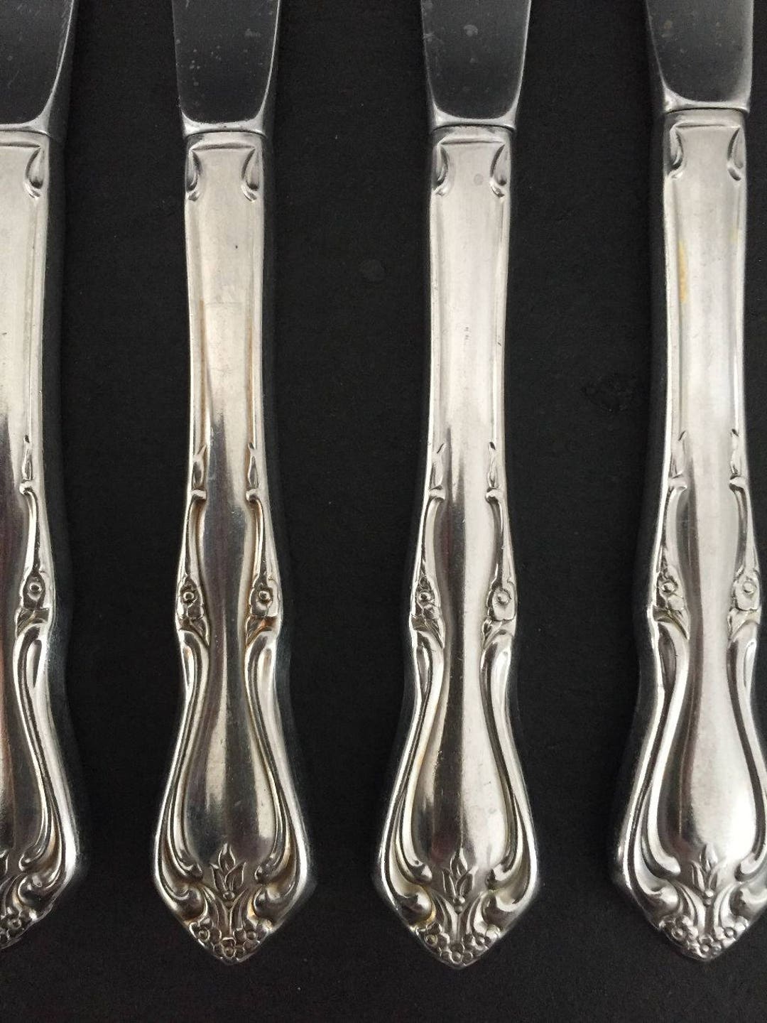 Vintage Stainless Steel Floral Pattern Flatware Set of 5 Dinner Knives ...