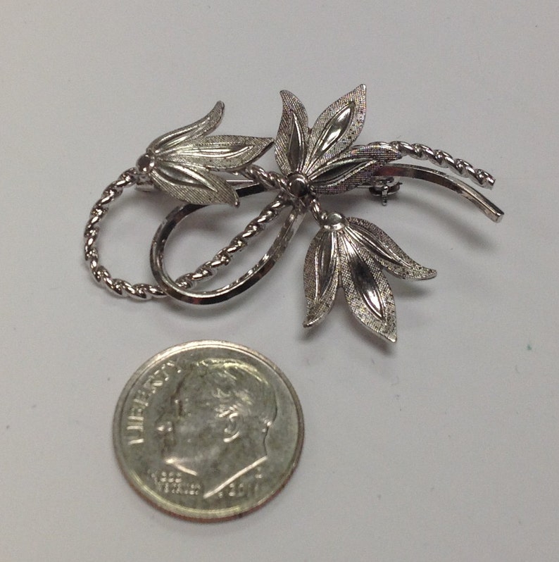 Vintage Signed V. O. Sterling Three Leaf Pin - Etsy