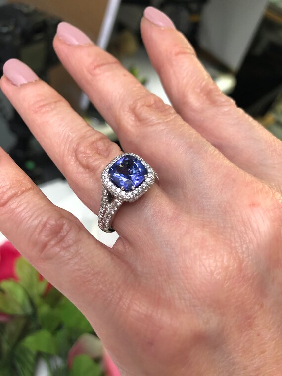 Cushion Cut Tanzanite Engagement Rings