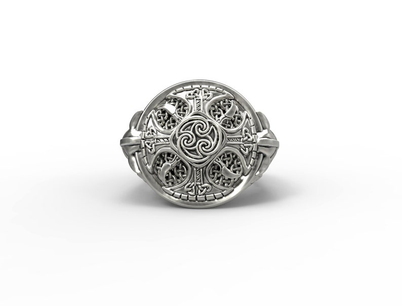 Celtic Shield Signet Ring | Etsy