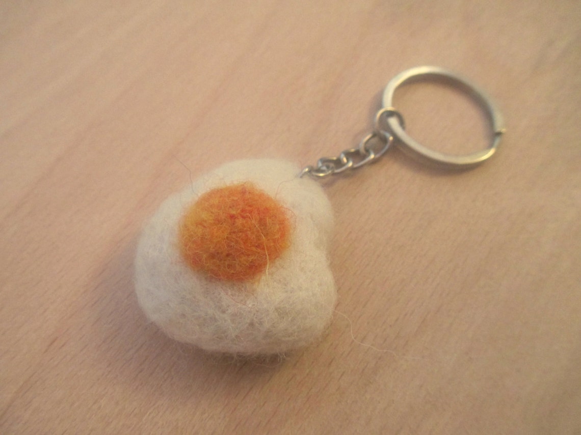 Needle Felted Woolen Fried Egg Keychain Felf Fried Egg Felt - Etsy