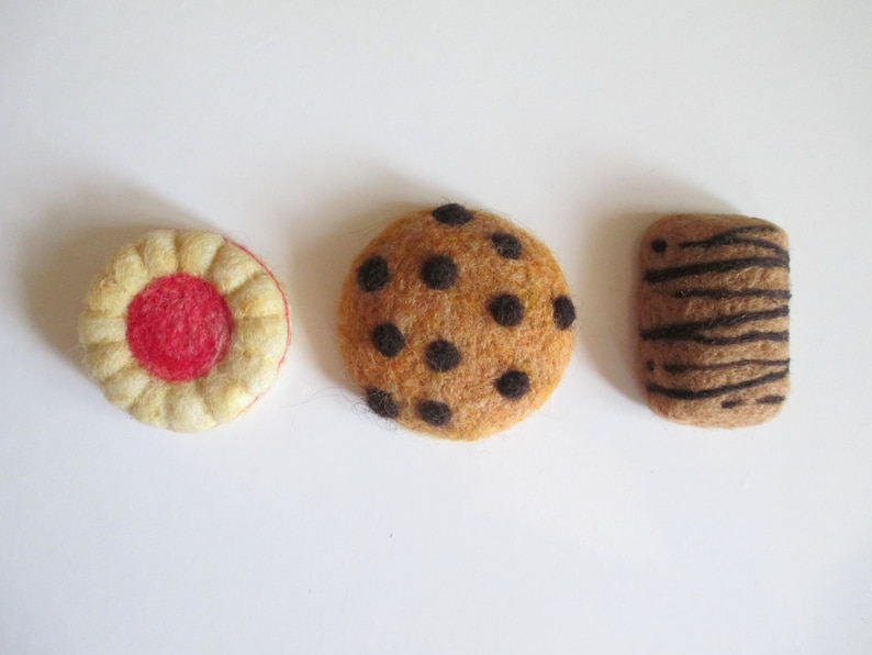Set of 3 Needle Felted Coocies, Felt Cookie, Tea Party Cookies Set ...