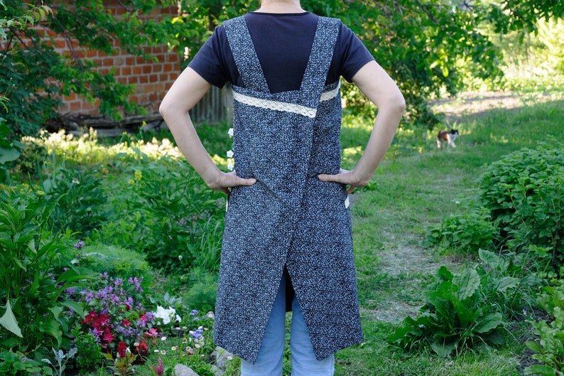 Womens Apron Hostess Clothing Gift for Mom Square Cross Apron Cross ...