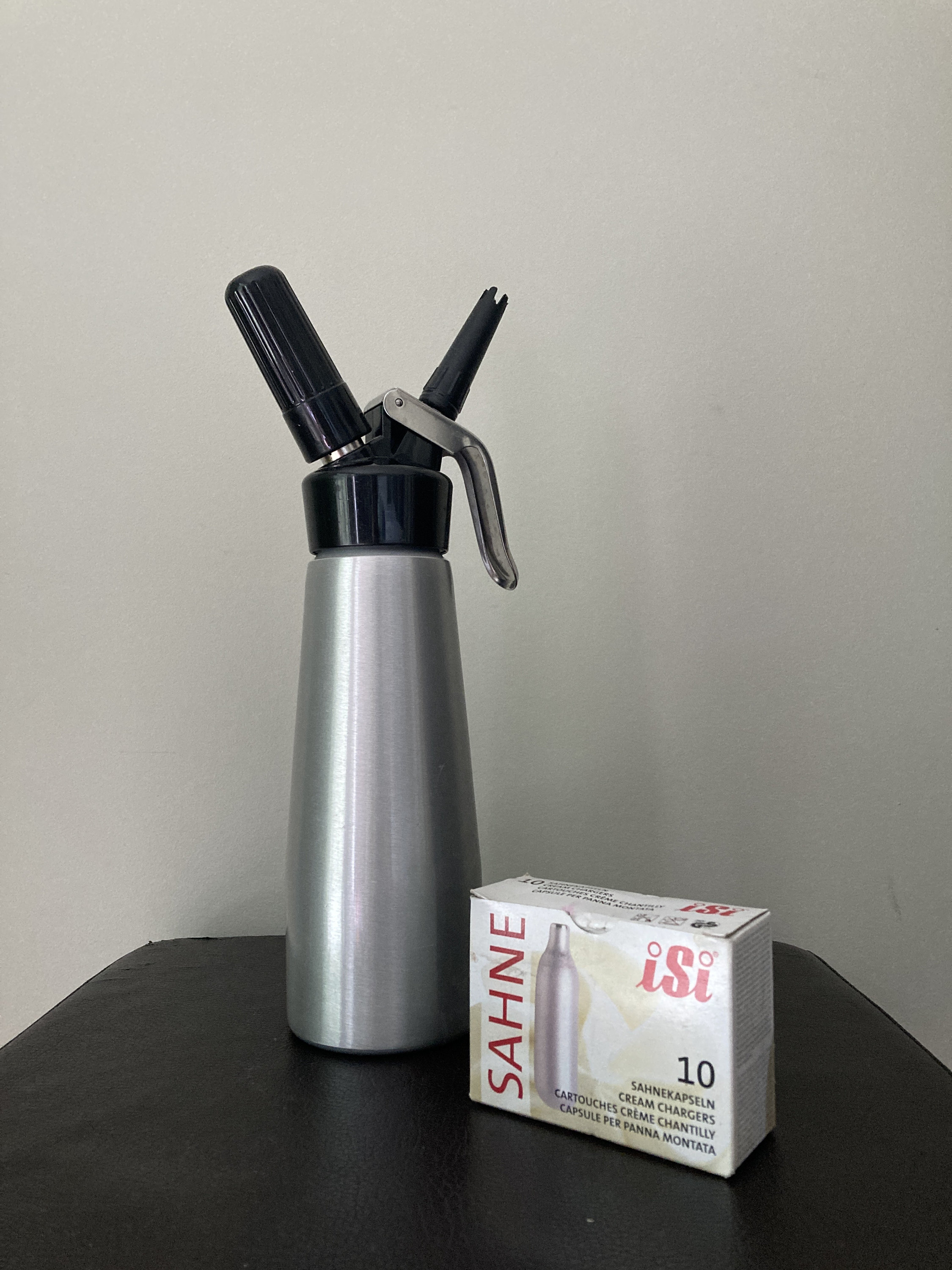 Isi Whipped Cream Dispenser