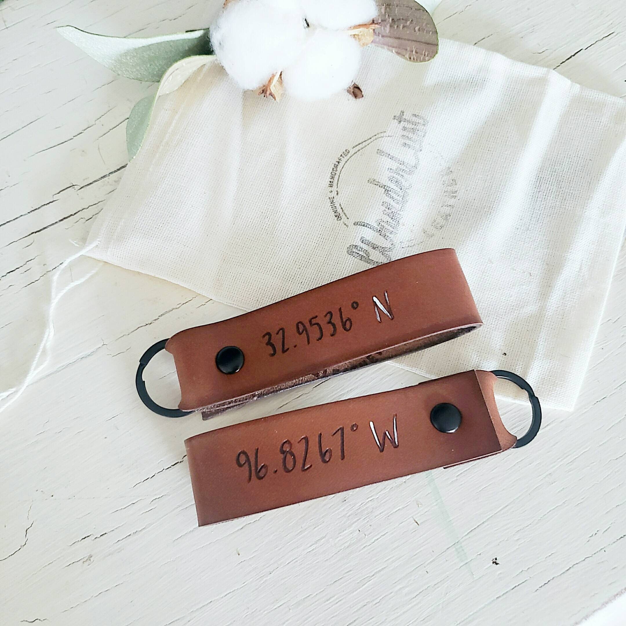 Custom Leather Keychain. Personalized GPS Coordinates. - Etsy