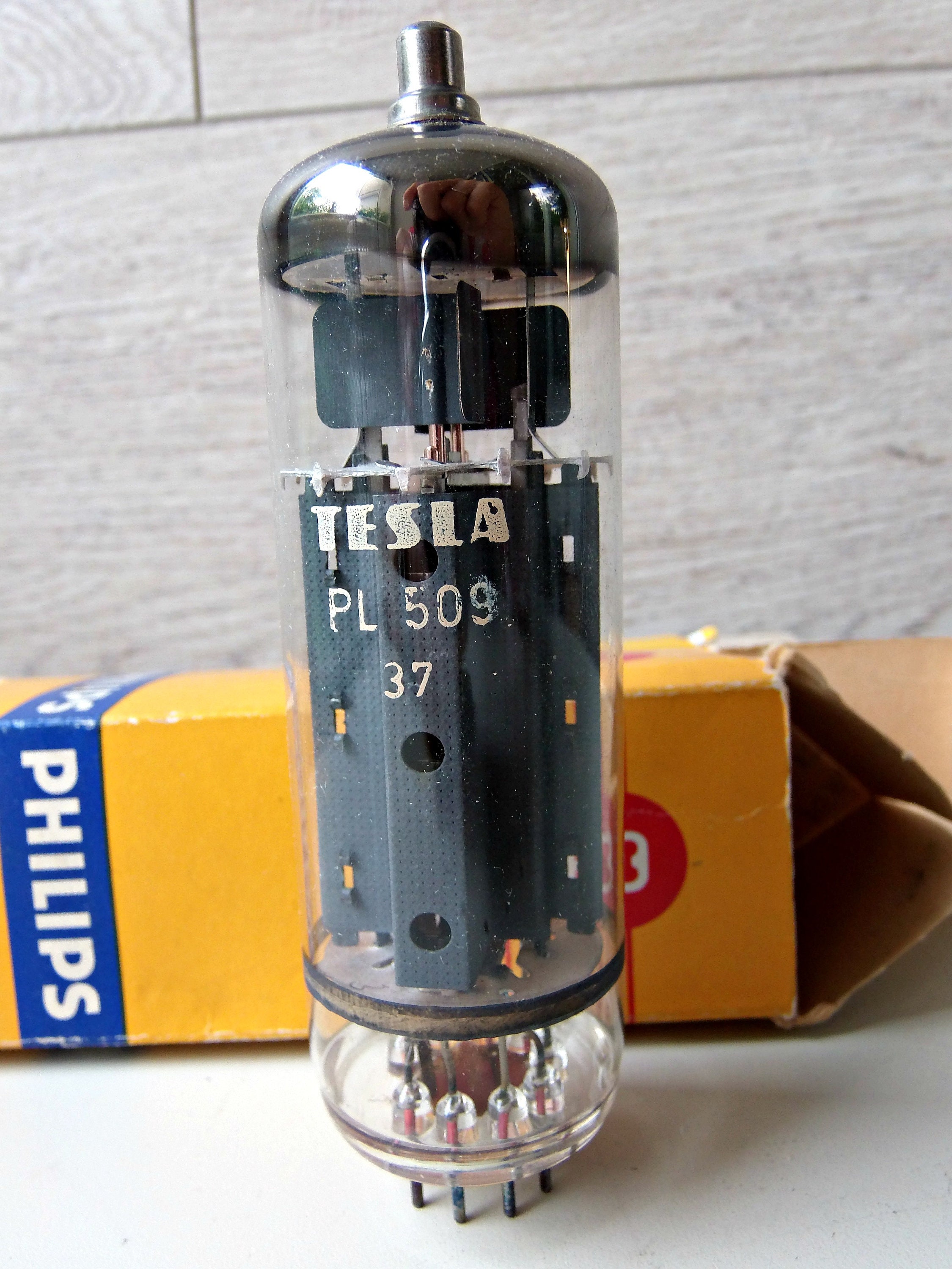 Two vintage vacuum tubes | Etsy