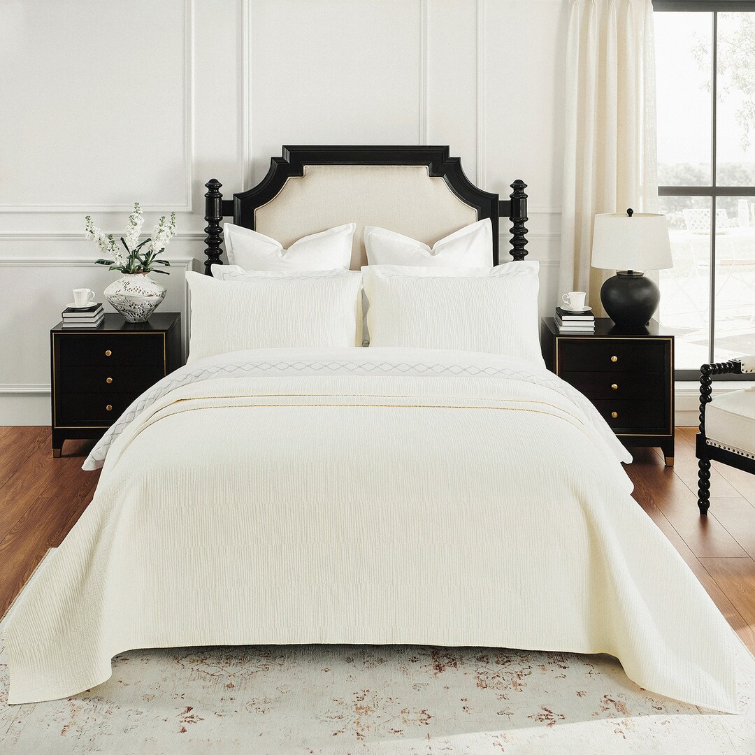 Calla Angel Evelyn Stitch Threads Luxury Pure Cotton 3 Pieces Quilt Set ...