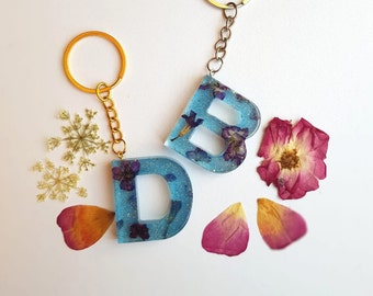 Keychain: Colorful Pressed Flowers in Resin flower Power - Etsy