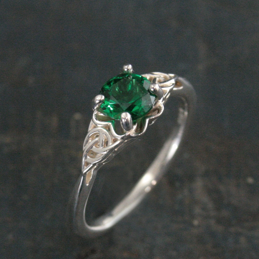 Green Celtic Ring Emerald Ring May Birthstone St. Patrick's Day Ring ...