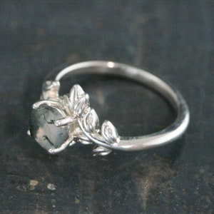 Moss Agate Fern Ring Sterling Silver 6mm Facetted Moss Agate Leaf Ring Vine Unique Elven Ring ...