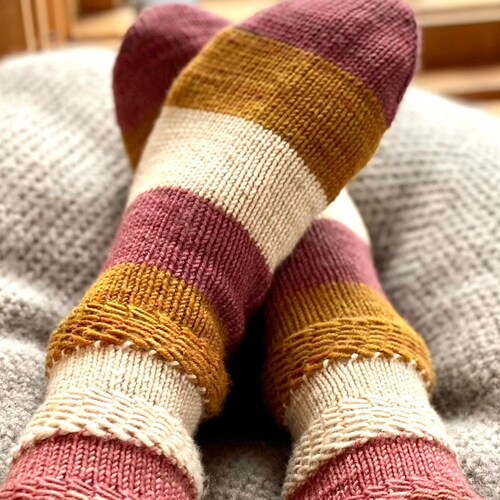 Magic Heel Socks Easy Knitting Pattern for Women's Socks - Etsy
