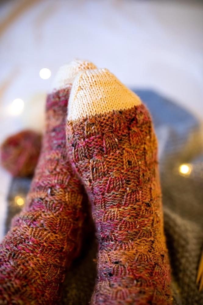 Magic Heel Socks Knitting Pattern DK Wt Mohair Easy Knit Socks - Etsy