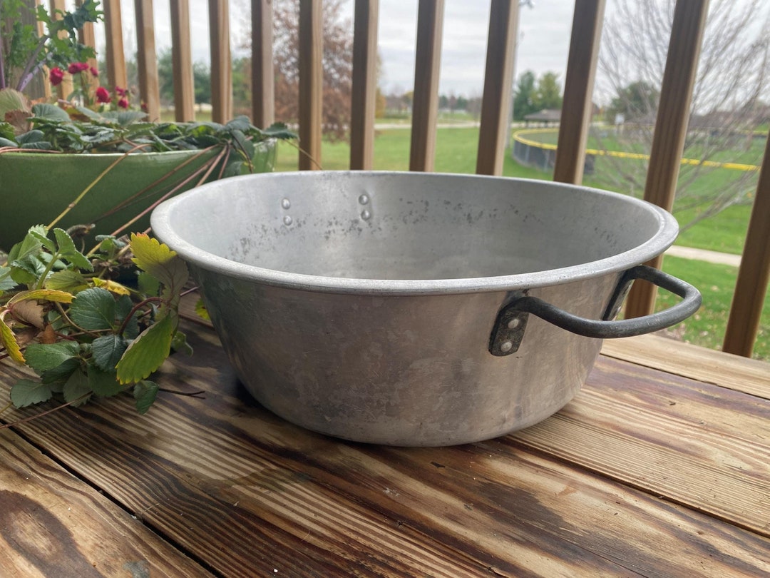 Vintage Aluminum Wash Basin With Handles, Dish Pan, Foot Basin ...
