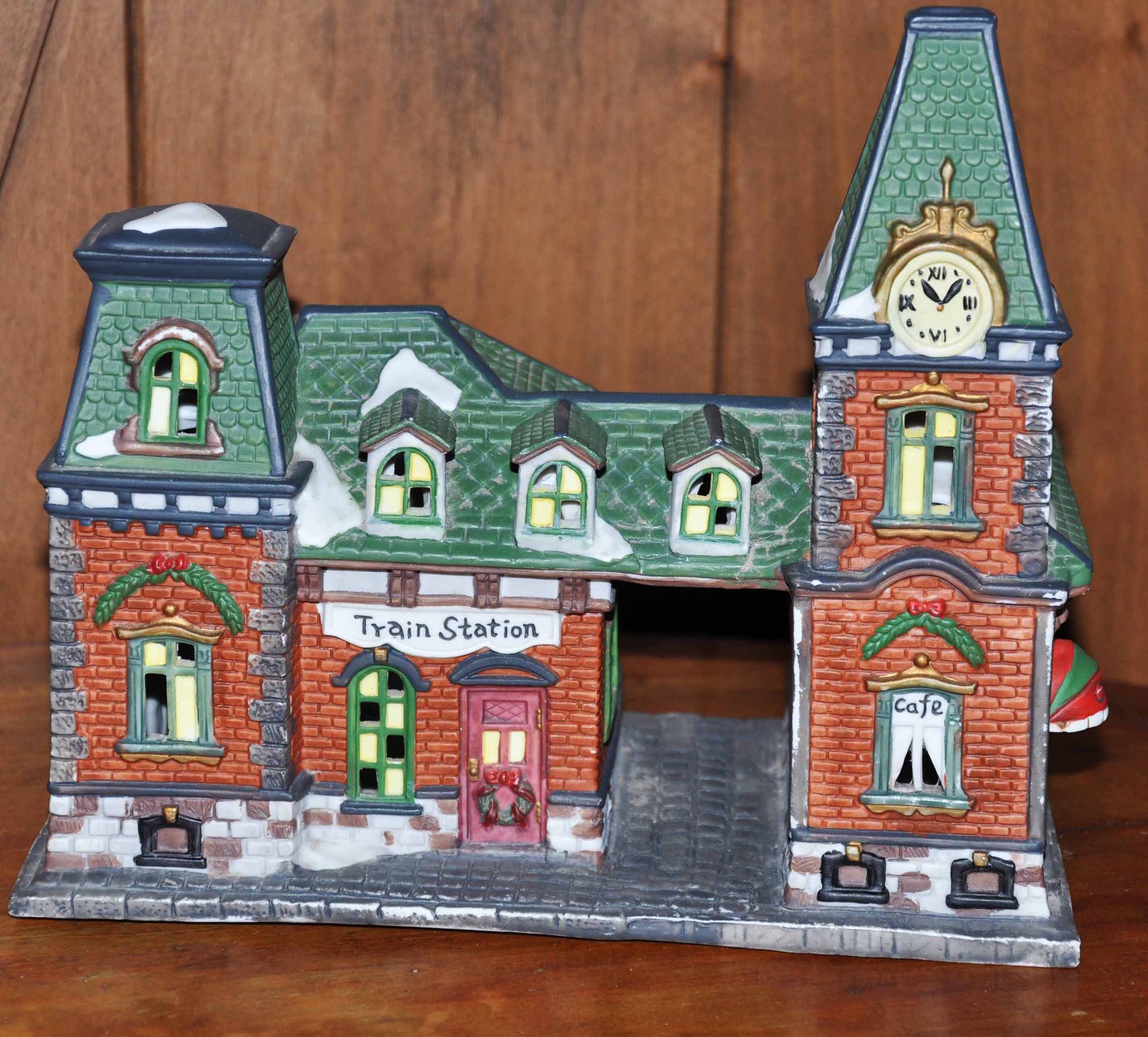 Vintage Dickens Collectible Victorian Series Train Station & Cafe ...