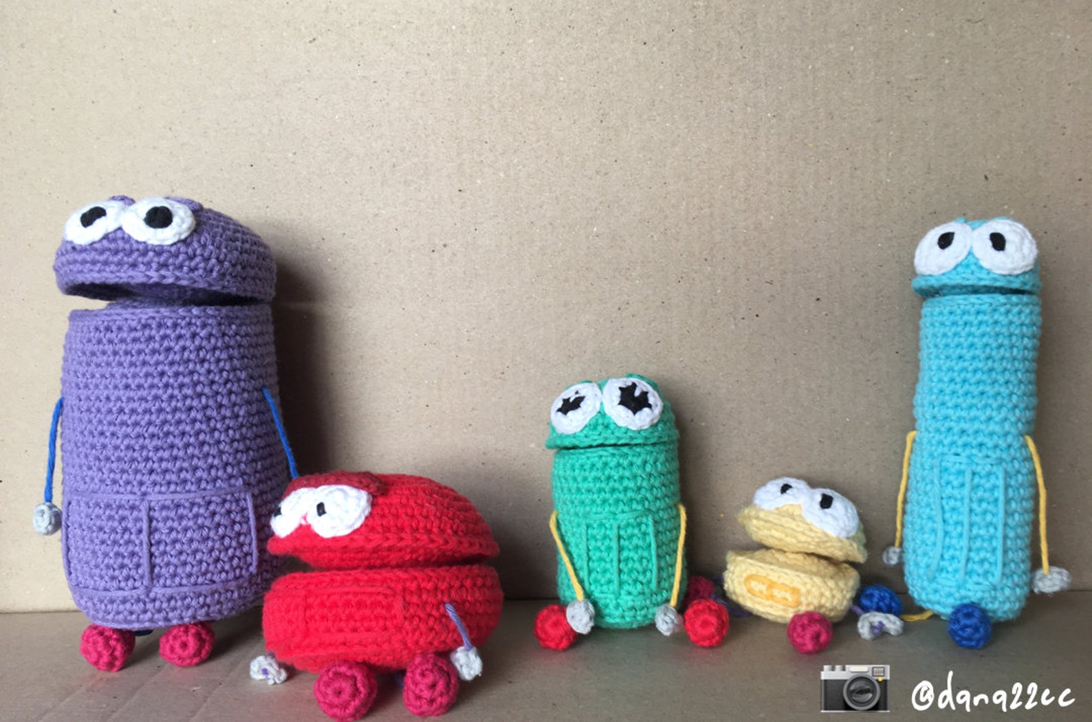 Storybots Soft Toy Crochet Pattern US / UK Left and Right Hand Versions ...