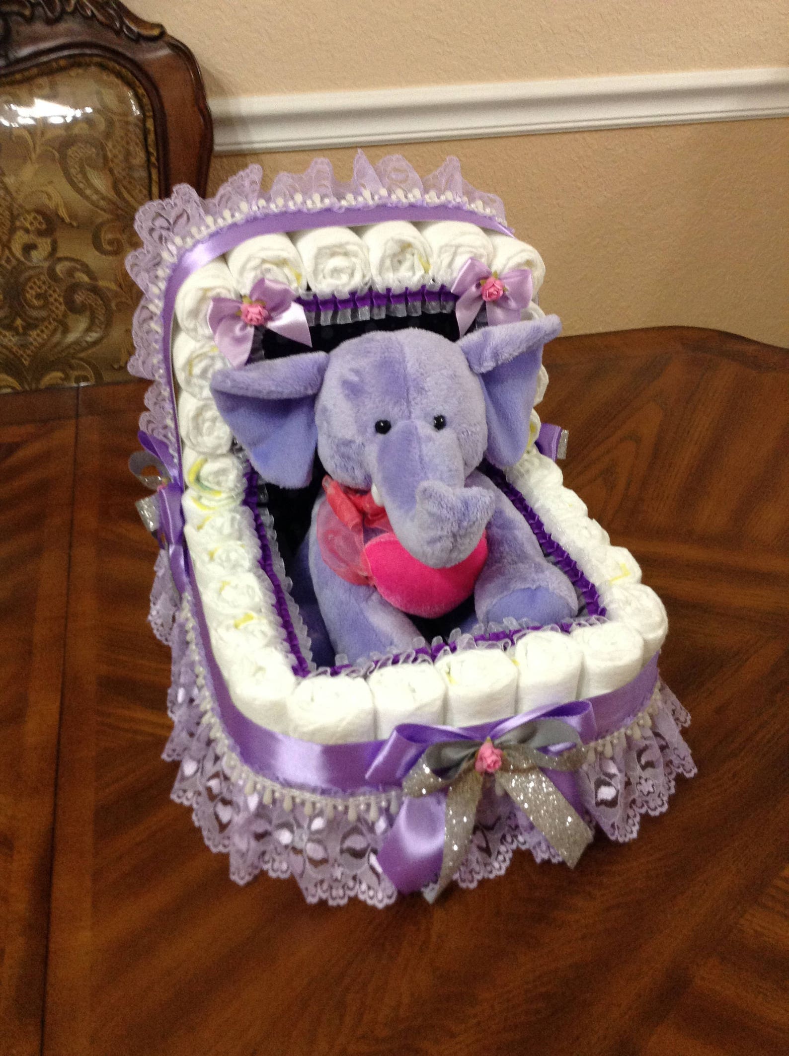 Cute Bassinet Diaper/ Girl Baby Shower/ Elegant Centerpiece / Original ...