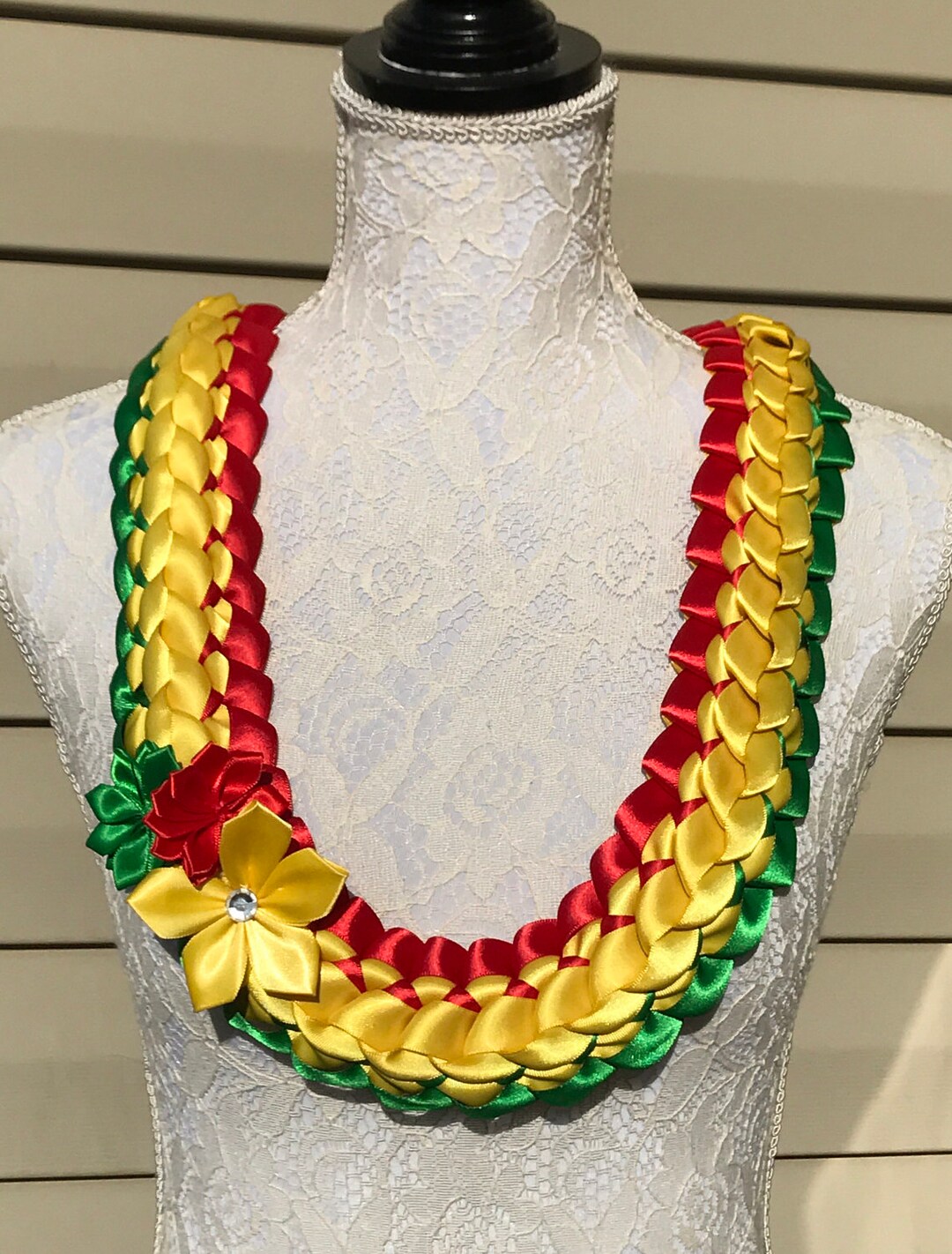 Graduation Lei Green, Yellow, Red Ribbon Lei Satin Ribbon Lei School ...