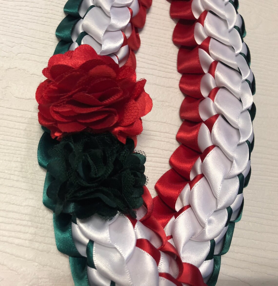 Graduation Lei Mexico Italian Inspired Hunter Green Red White - Etsy