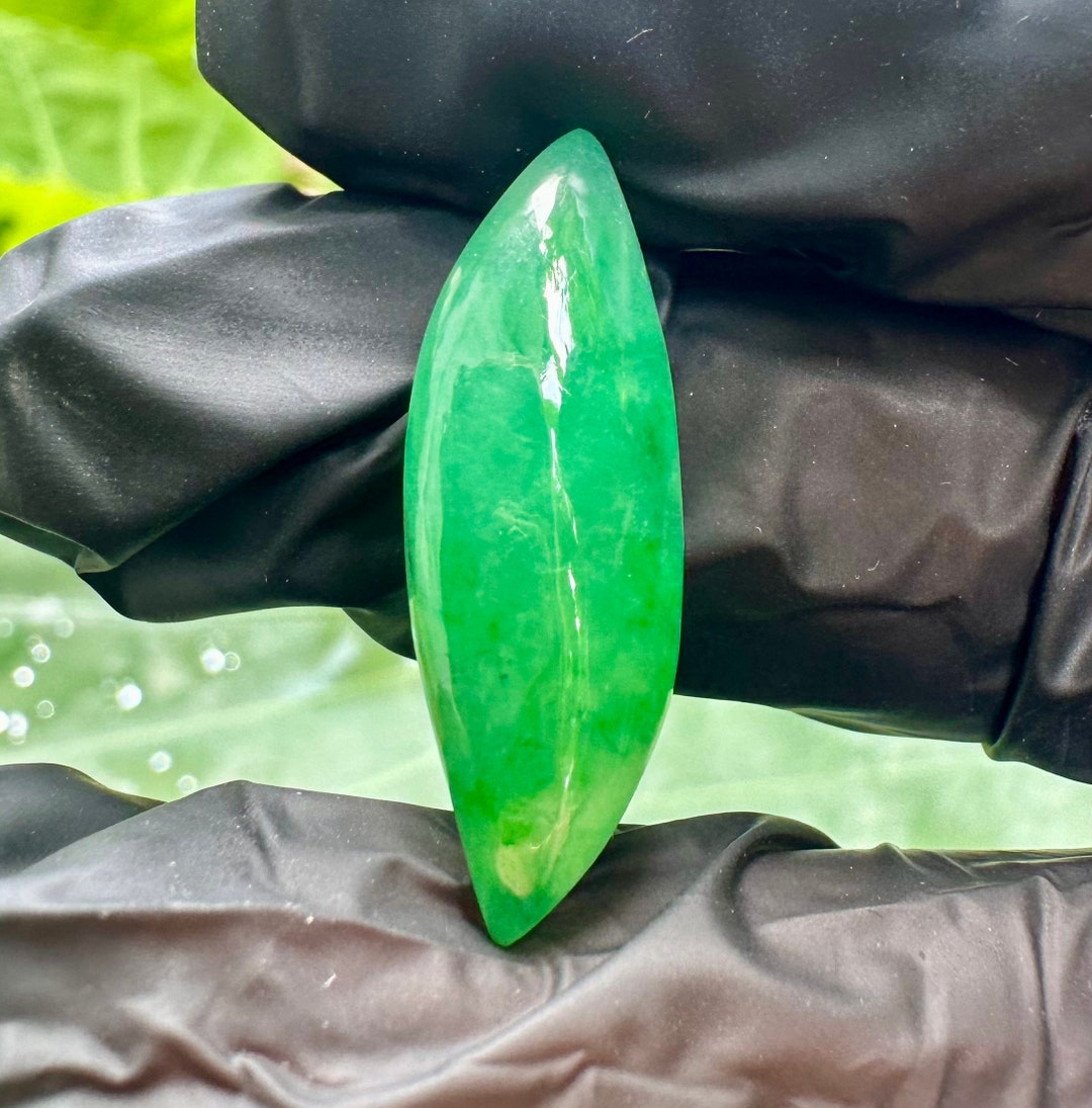 12.35 Carats Green Imperial Jadeite Jade,type A Jadeite Burmese,grade A ...