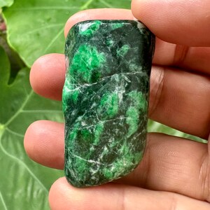 261.50 Carats Natural Rock Kosmochrol Jade,maw Sit Sit Jade,jade Albite ...