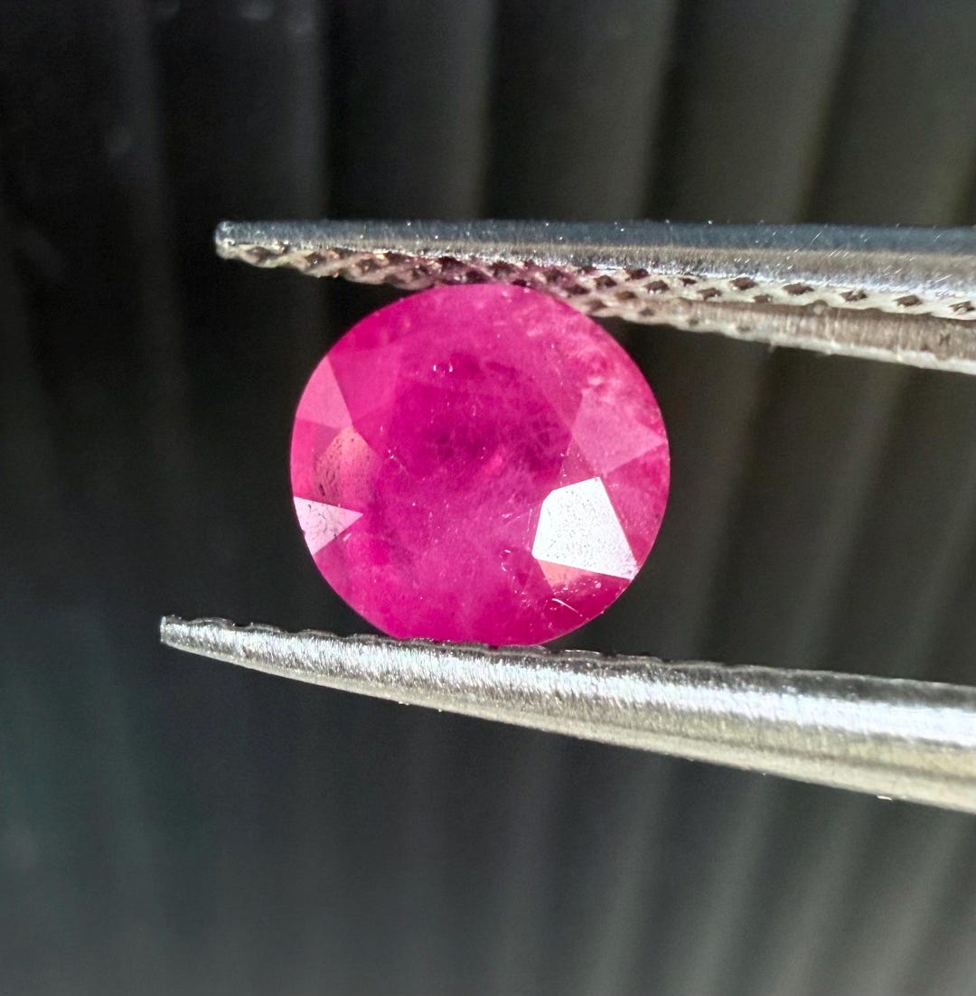 0.70 Carats Natural Ruby Burmese Mong Hsu (ruby With Blue Core ...
