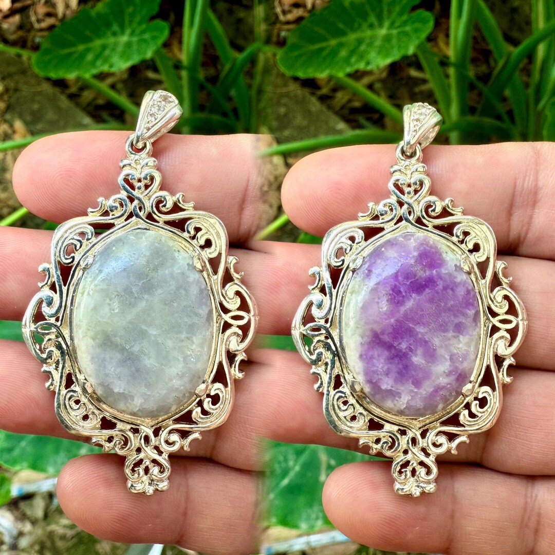 Rare Gemstone Hackmanite UV Color Change (unpublished) Silver Pendant ...