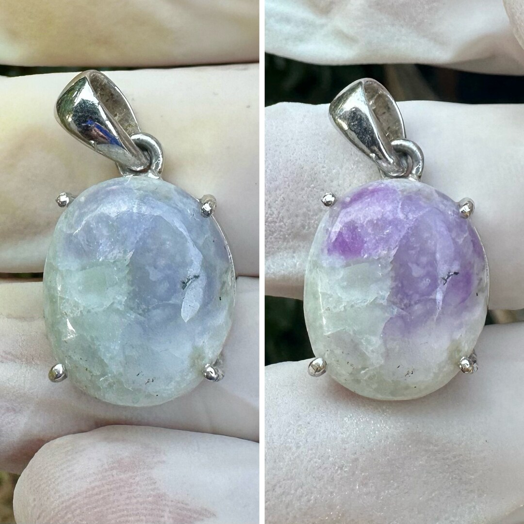 Rare Gemstone Hackmanite UV Color Change,gemstone Color Change,sodalite ...