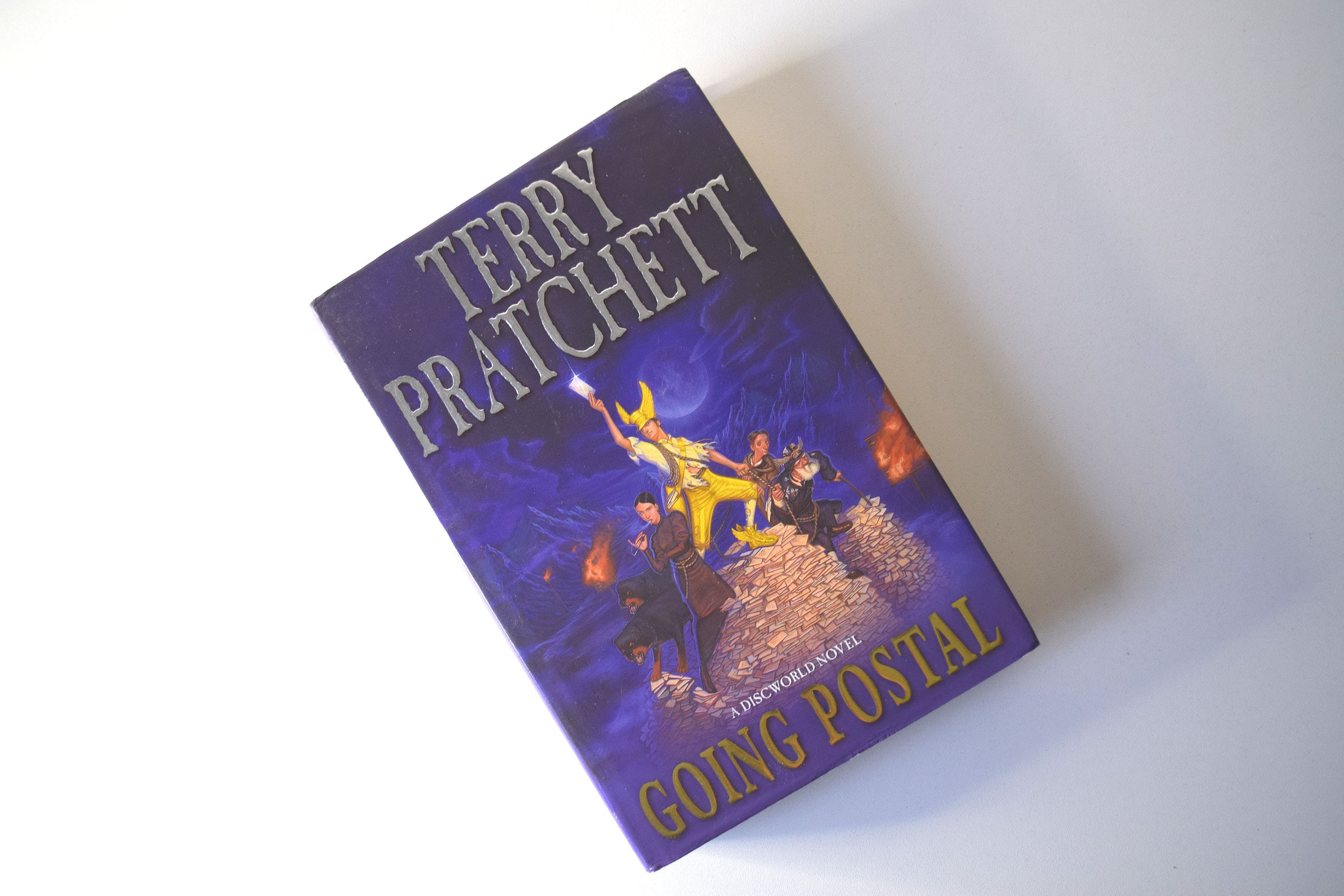 Going Postal. A Discworld Novel. Terry Pratchett. A Vintage Doubleday ...