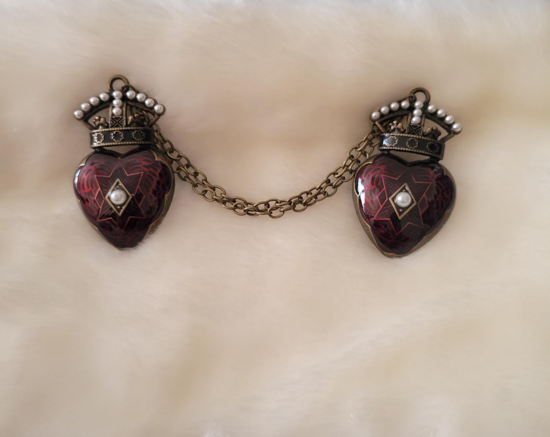 Cloak Clasps- Large Heart/crowns (colors- Red/bronze/golds/white ...