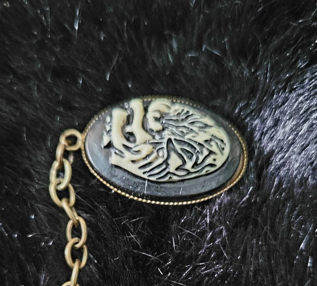 Cloak Clasps- Hearts- Anatomical (colors-bronze/brass/golds/black/off ...