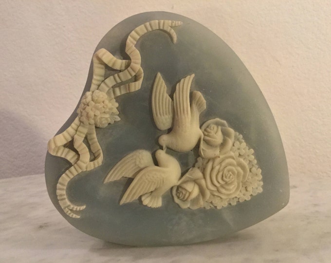 Vintage Genuine Incolay Stone love Doves White and Blue Heart Shaped ...