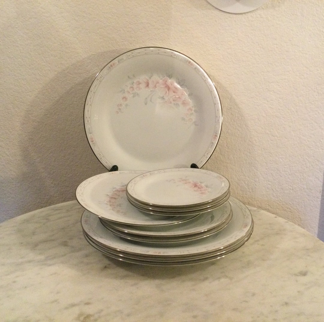 NORITAKE Fine China “CARTHAGE” 10 Pieces Dinnerware Set. 4 Dinner, 3 ...