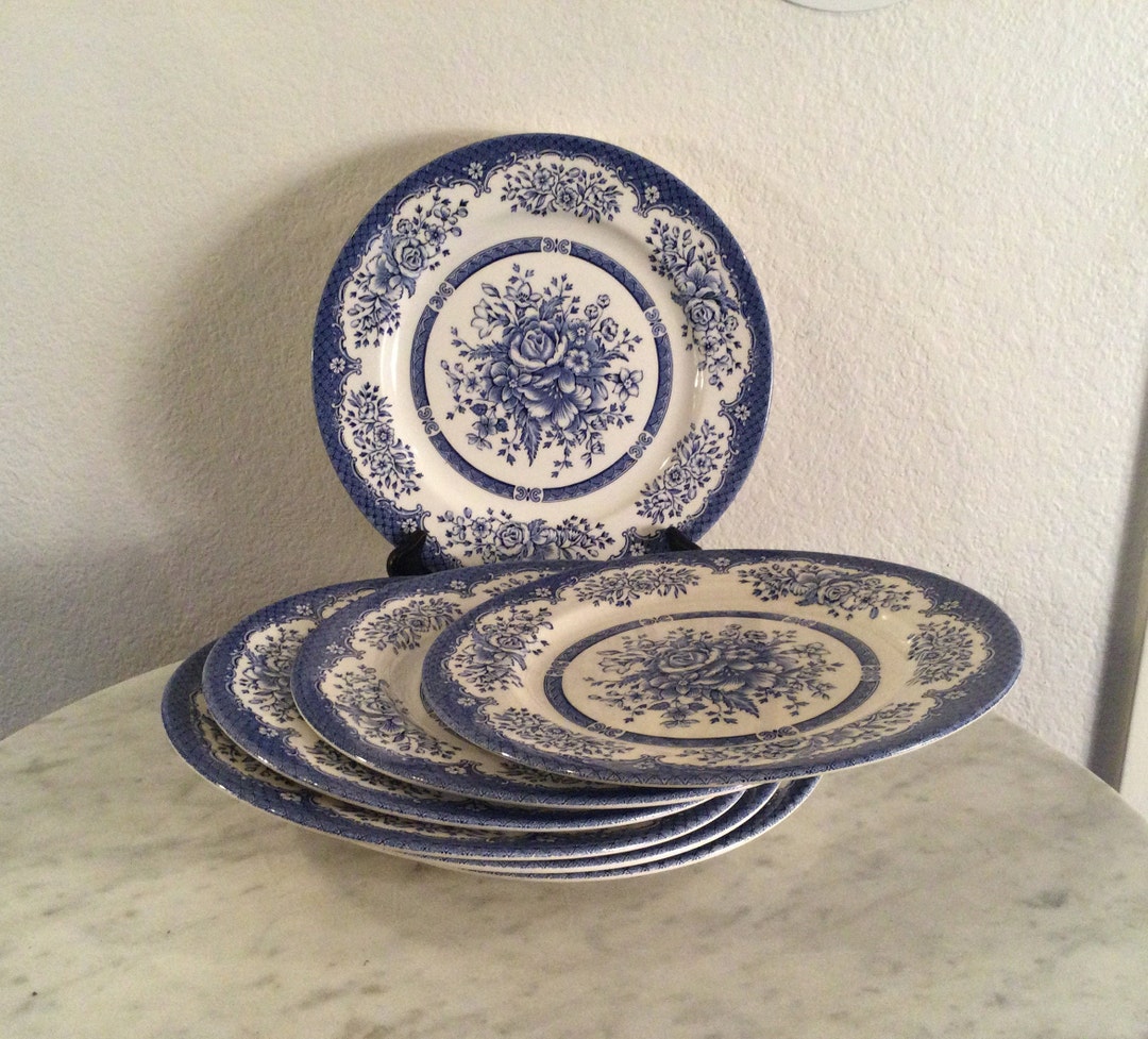 EIT English Ironstone Tableware “KEW BLUE” 7 Dinner Plates, Blue Floral ...