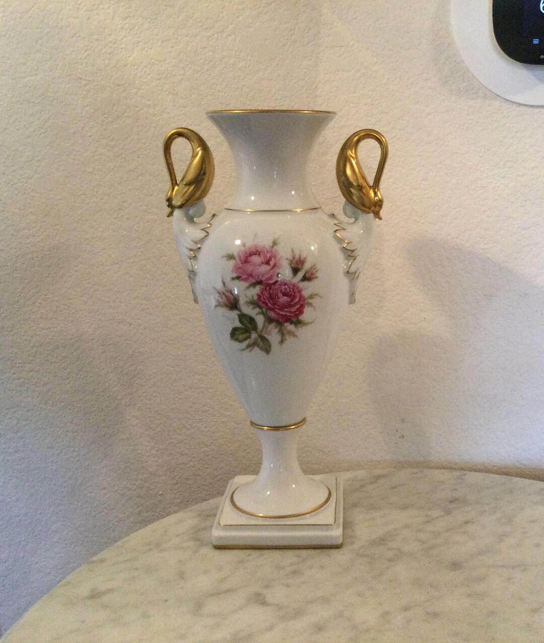 Vintage A. K. KAISER “MOOSROSE” 13 5/8” Urn Vase. Pink Flowers, Green ...