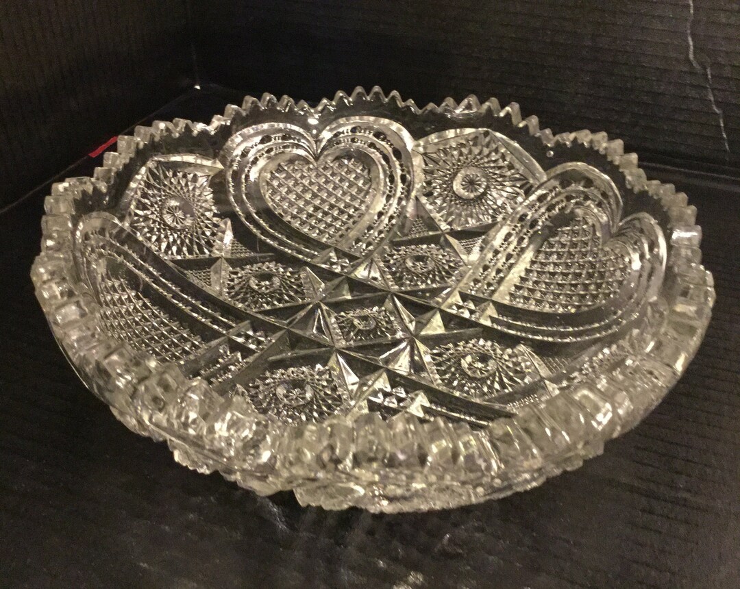 Vintage Gorgeous IMPERIAL GLASS NUCUT “hearts” Round Bowl. High Quality ...