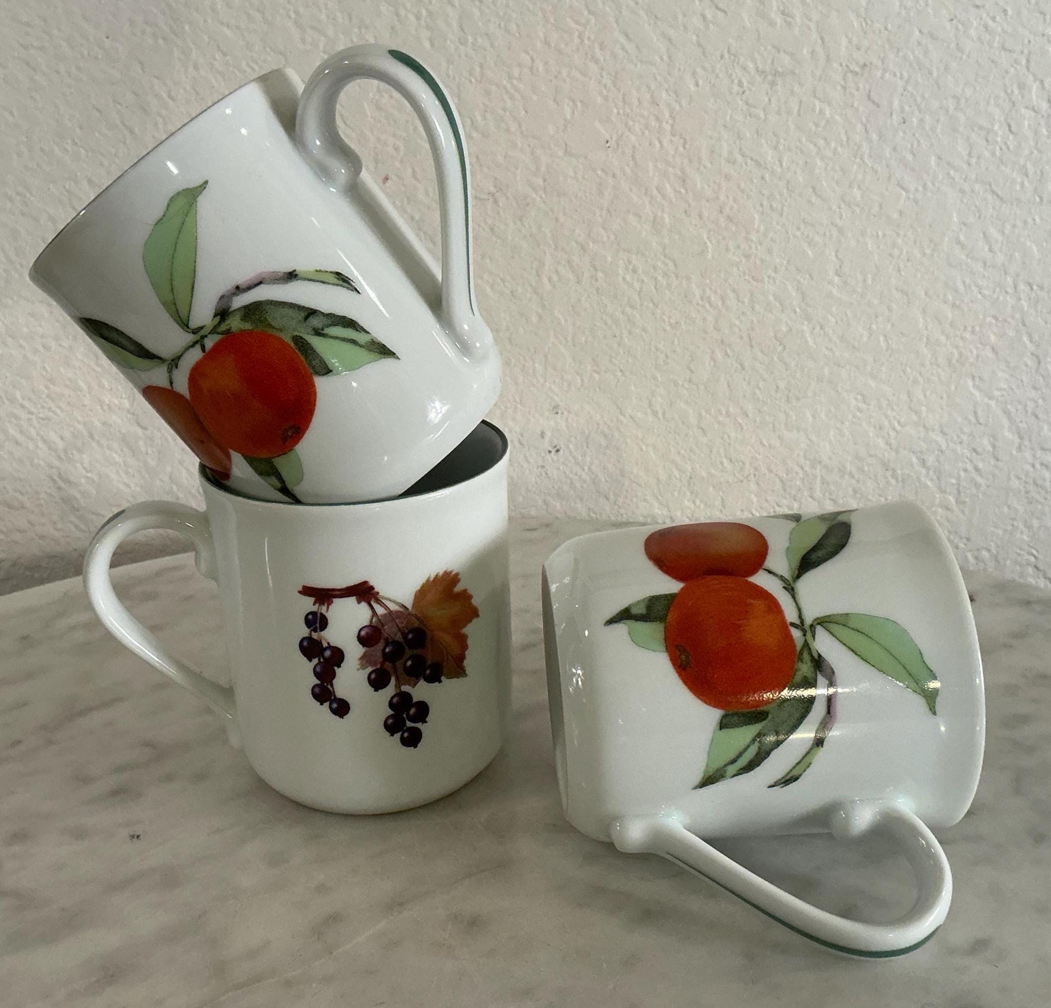 ROYAL WORCESTER “evesham Vale” 3 (three) Mugs. Various Fruits, Green ...