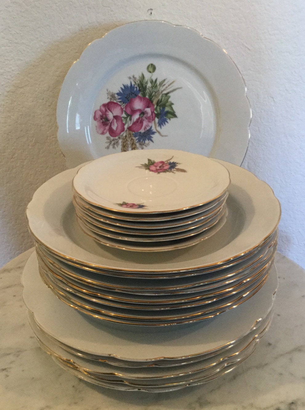 Vintage Kahla German Democratic Republic Pattern KHL77 28 Pieces Dinnerware Service. Pink ...