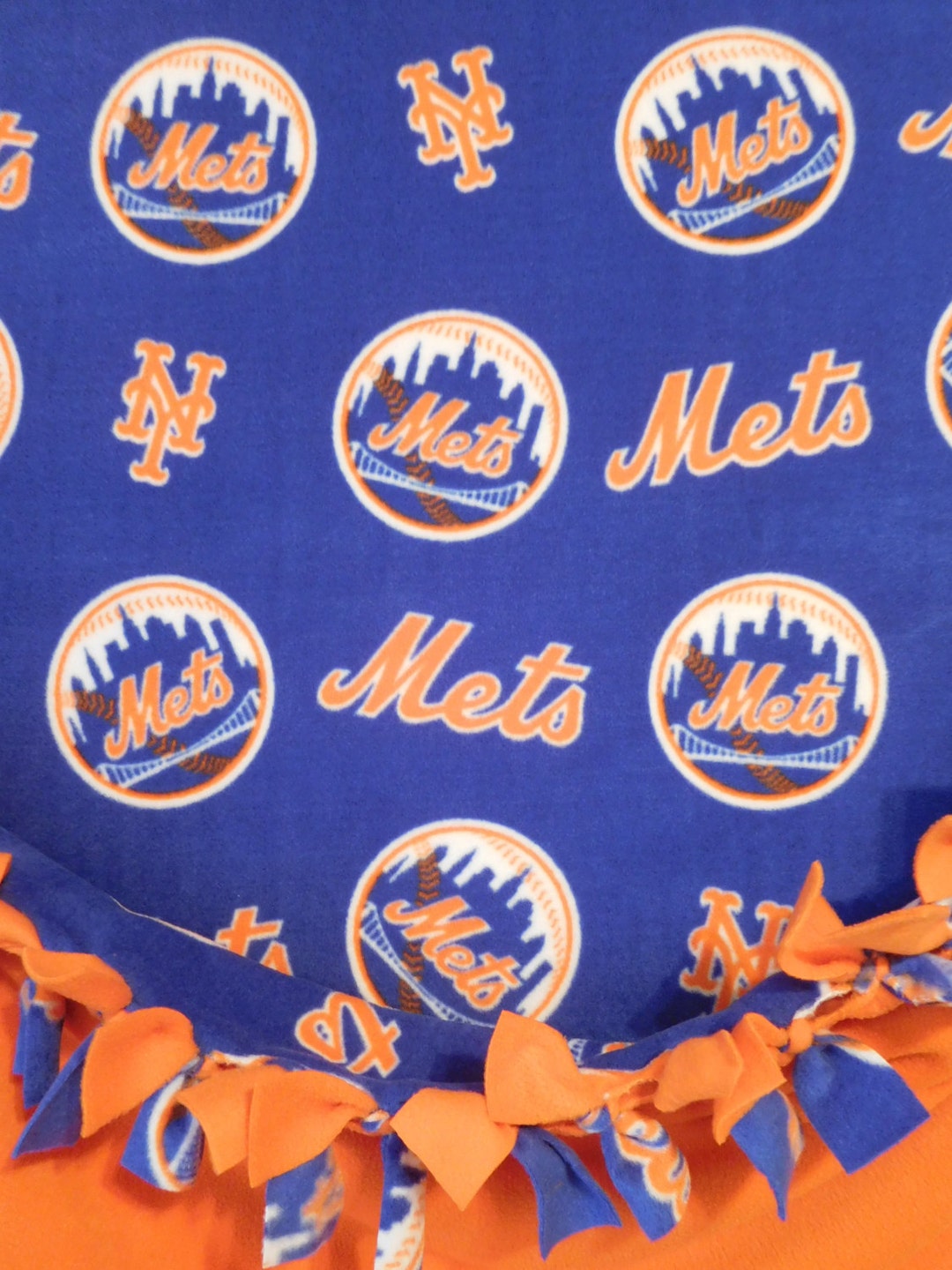 New York Mets (logo) - No Sew Hand Tied Fleece Baseball Blanket Made ...