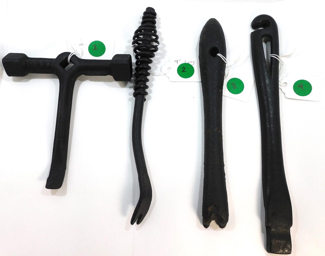 Cast Iron Lifters Grate Shaker Pop Over Pan Mover - Etsy