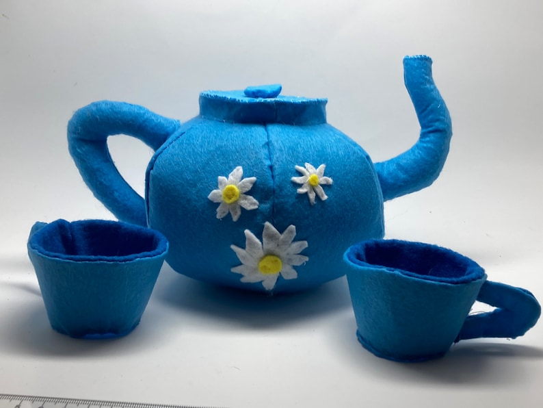 Toy Tea Set Soft Blue Felt Daisy Pattern, Tea Pot and 2 Tea Cups - Etsy