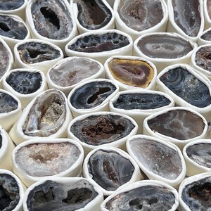 Oco Geode Cut Crystals (avg 3.5 Lbs) Box Flat Bulk Wholesale Lot Rough ...