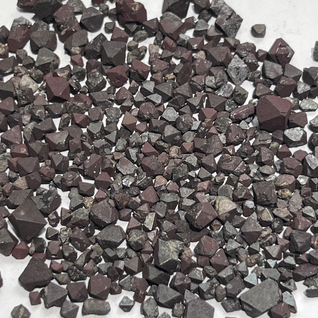 Magnetite Octahedron Iron Crystals 1 Lbmagnetic Rough Chips Bulk ...