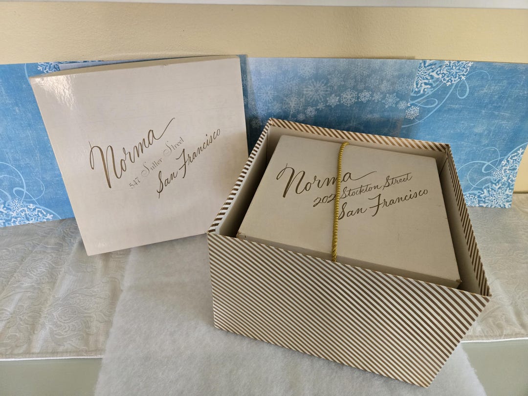 Vintage 1960s Norma Hat Box Set of 2, Gold and White Stripe, Gold Cord ...