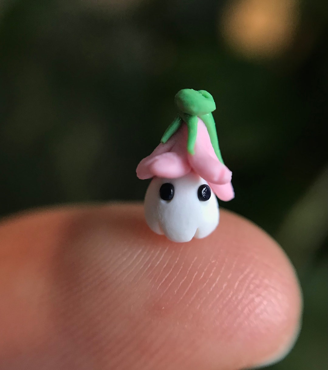 Tiny Ghost Figurine, Miniature Flower Ghost, Garden Ghost Friend - Etsy