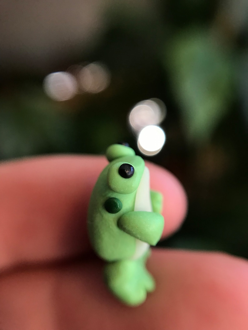Frog Sculpture Miniature Green Frog Collectible Clay - Etsy
