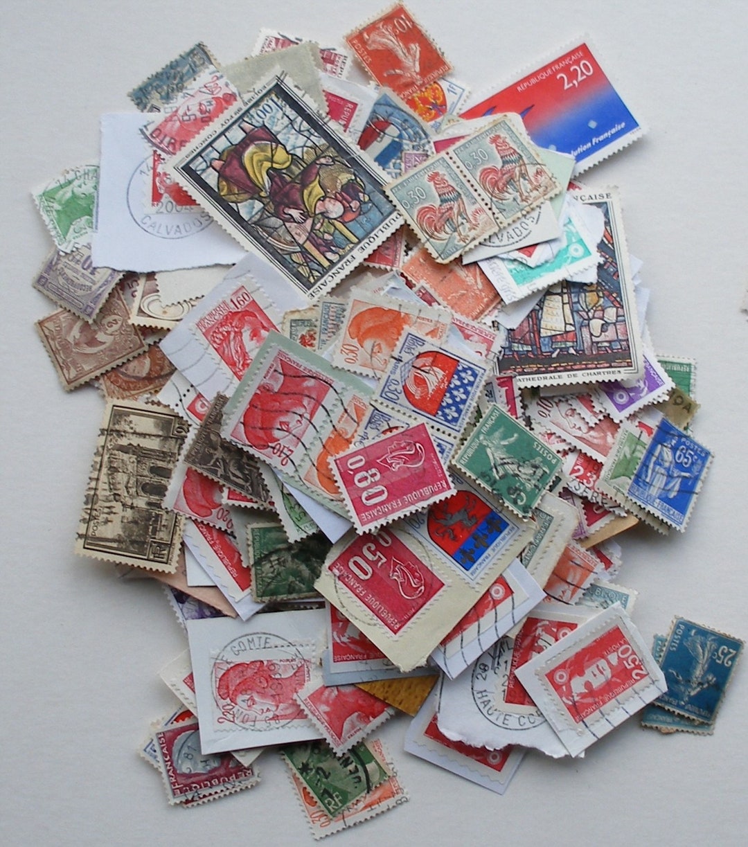 France Postage Stamps Kiloware No 1-on and off Paper Mainly Definitives ...