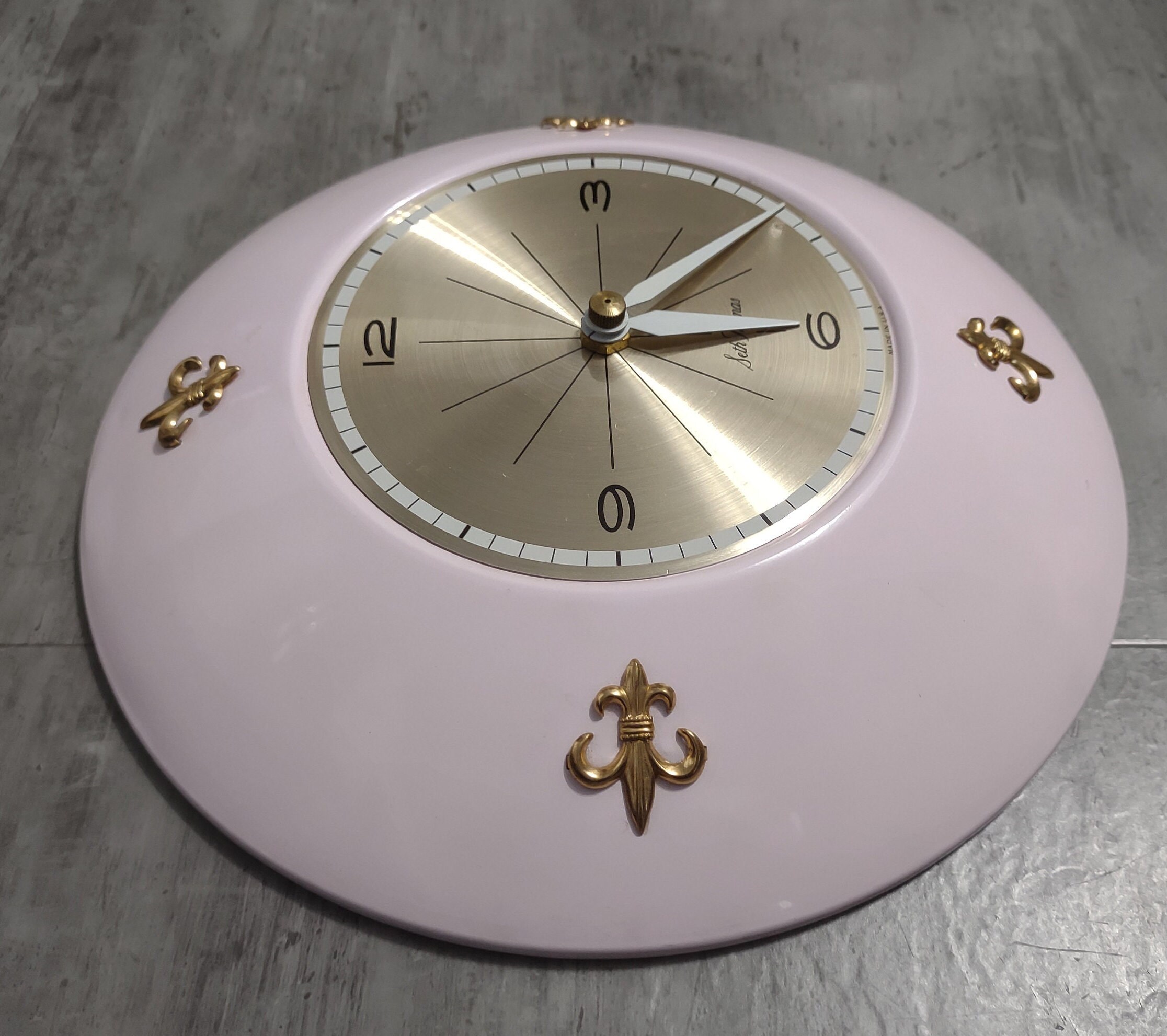 Vintage 1950's/1960's Seth Thomas MCM Pink Fleur De Lis Wall Clock - Etsy