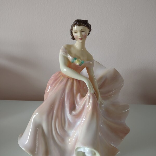 Pink Lady Figurine - Etsy