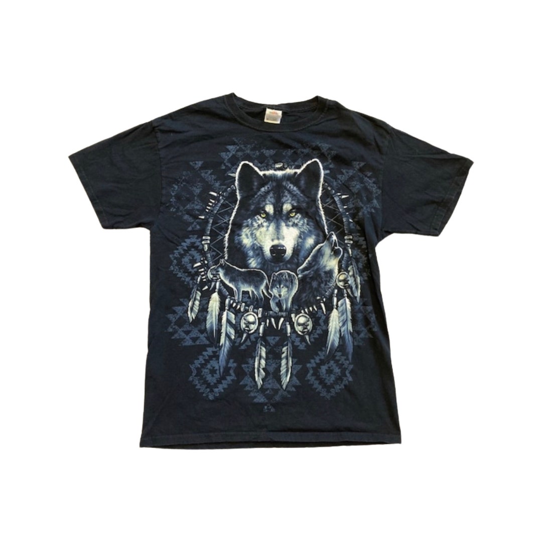 Vintage 90's Native Inspired Wolf Screen Print T-shirt in Size Medium ...