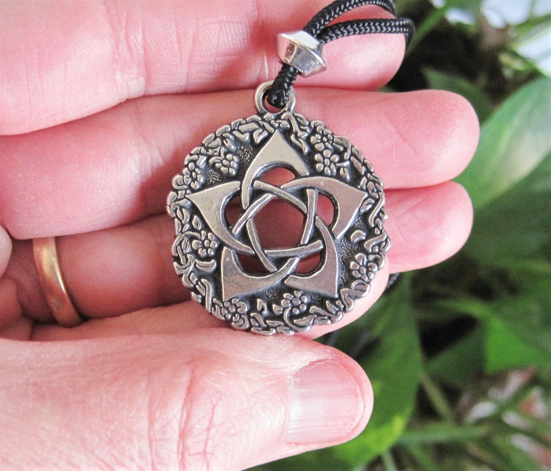 PENTACLE of the GODDESS Pewter PENDANT - Etsy